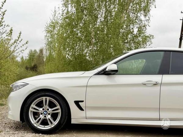 White BMW 320 Gran Turismo 2017 in Siauliai, with an engine capacity of 2.00 L and mileage of 250 thousand km for 16750 €, photo 9 on AUTOMOTO.COM.LV