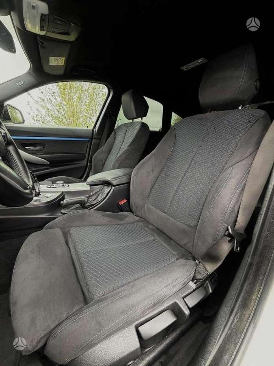 White BMW 320 Gran Turismo 2017 in Siauliai, with an engine capacity of 2.00 L and mileage of 250 thousand km for 16750 €, photo 25 on AUTOMOTO.COM.LV