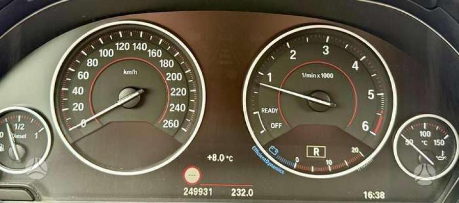 White BMW 320 Gran Turismo 2017 in Siauliai, with an engine capacity of 2.00 L and mileage of 250 thousand km for 16750 €, photo 38 on AUTOMOTO.COM.LV