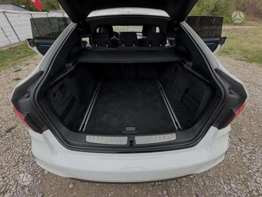 White BMW 320 Gran Turismo 2017 in Siauliai, with an engine capacity of 2.00 L and mileage of 250 thousand km for 16750 €, photo 40 on AUTOMOTO.COM.LV