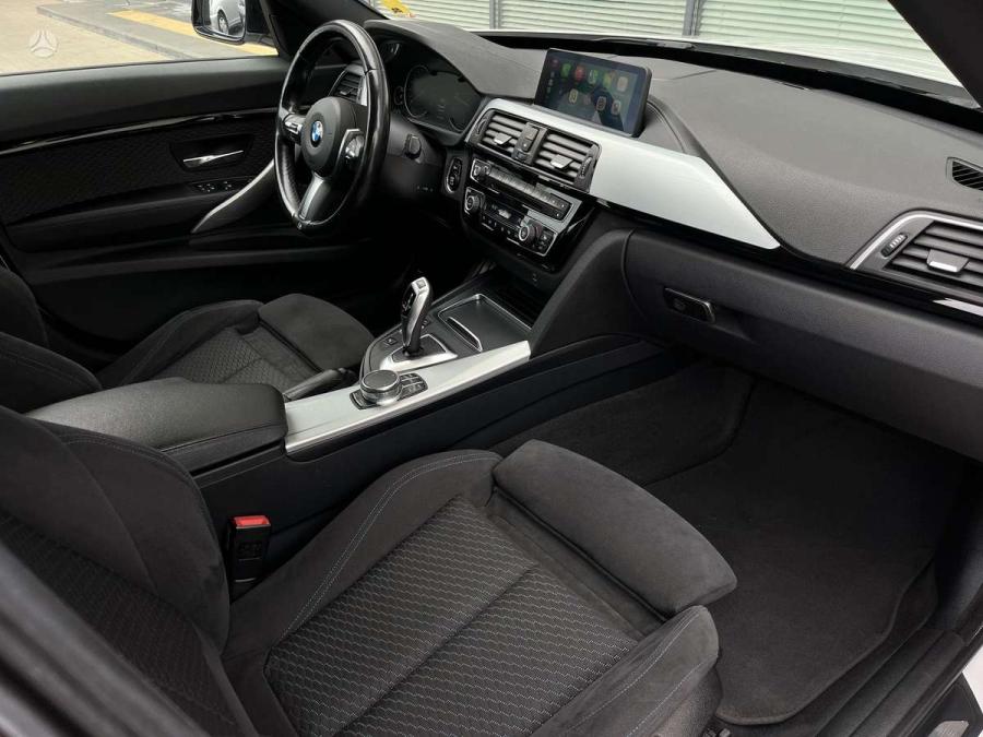 White BMW 320 Gran Turismo 2018 in Kaunas, with an engine capacity of 2.00 L and mileage of 128 thousand km for 17600 €, photo 10 on AUTOMOTO.COM.LV