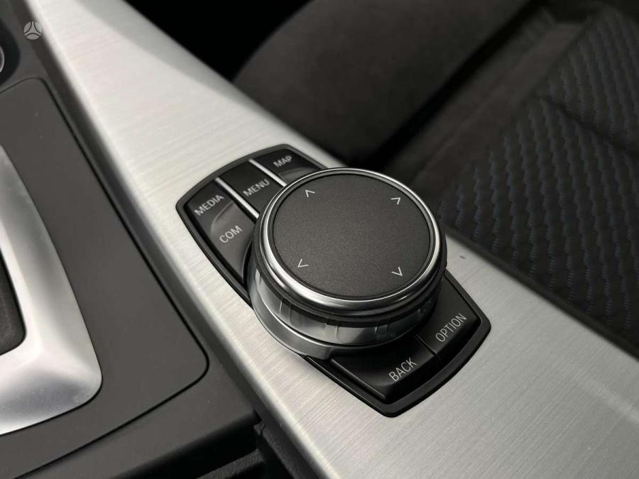 White BMW 320 Gran Turismo 2018 in Kaunas, with an engine capacity of 2.00 L and mileage of 128 thousand km for 17600 €, photo 20 on AUTOMOTO.COM.LV