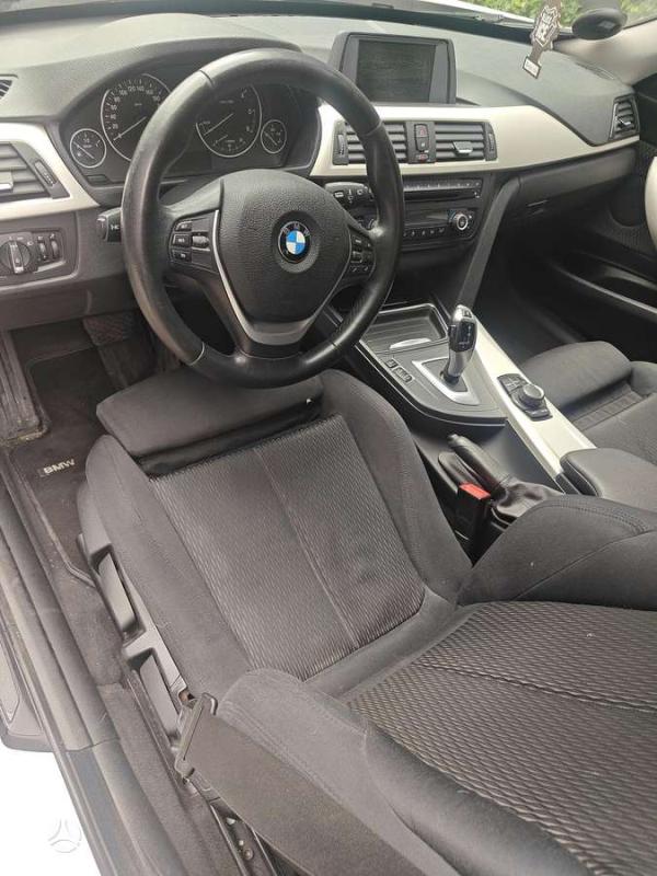 White BMW 320 Gran Turismo 2014 in Klaipeda, with an engine capacity of 2.00 L and mileage of 261 thousand km for 6996 €, photo 5 on AUTOMOTO.COM.LV