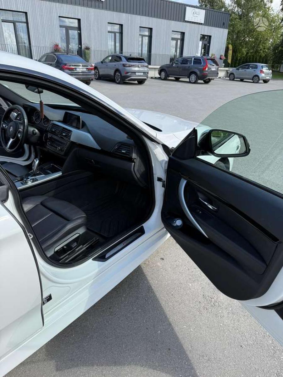 Balts BMW 320 Gran Turismo 2014 Kauņa, ar dzinēja tilpumu 2.00 L un nobraukumu 324 tūkst. km par 9600 €, foto 18 vietnē AUTOMOTO.COM.LV
