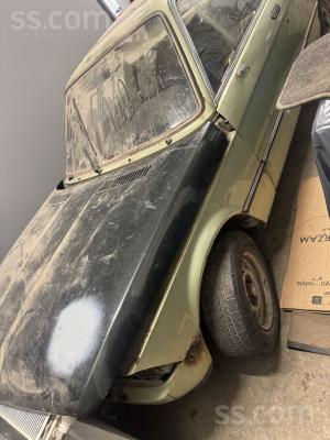 Green BMW 320 1979 in Saldus, with an engine capacity of 2.00 L and mileage of 150 thousand km for 3000 €, photo 15 on AUTOMOTO.COM.LV