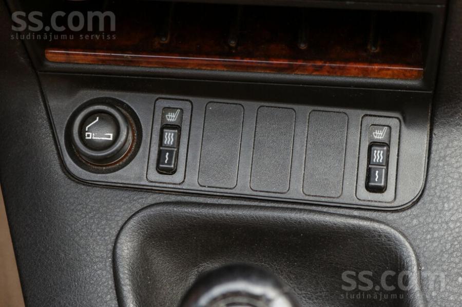Zaļš BMW 320 1992 Rīga, ar dzinēja tilpumu 2.00 L un nobraukumu 290 tūkst. km par 4499 €, foto 15 vietnē AUTOMOTO.COM.LV