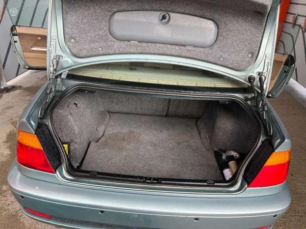 Zaļš BMW 320 2004 Viļņa, ar dzinēja tilpumu 2.00 L un nobraukumu 314 tūkst. km par 2600 €, foto 10 vietnē AUTOMOTO.COM.LV