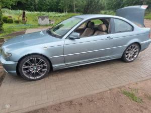 Green BMW 320 2004 in Vilnius, with an engine capacity of 2.00 L and mileage of 314 thousand km for 2600 €, photo 19 on AUTOMOTO.COM.LV