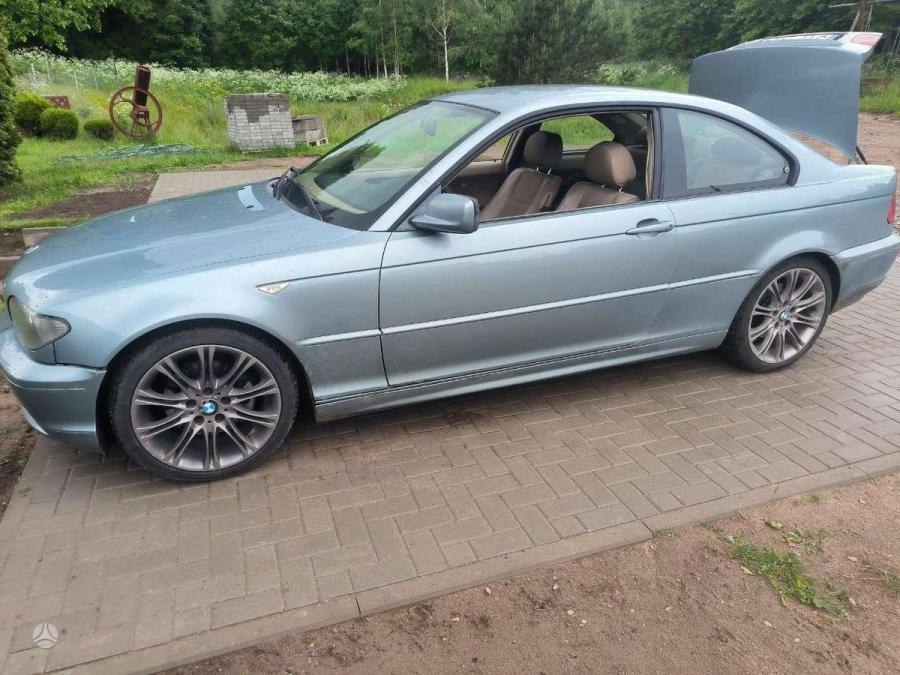 Green BMW 320 2004 in Vilnius, with an engine capacity of 2.00 L and mileage of 314 thousand km for 2600 €, photo 19 on AUTOMOTO.COM.LV