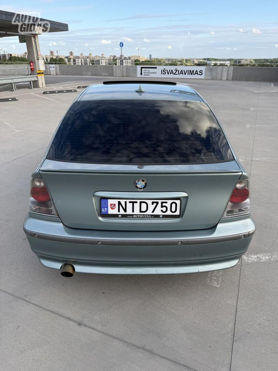 Green BMW 320 2003 in Vilnius, with an engine capacity of 2.00 L and mileage of 261 thousand km for 2799 €, photo 4 on AUTOMOTO.COM.LV