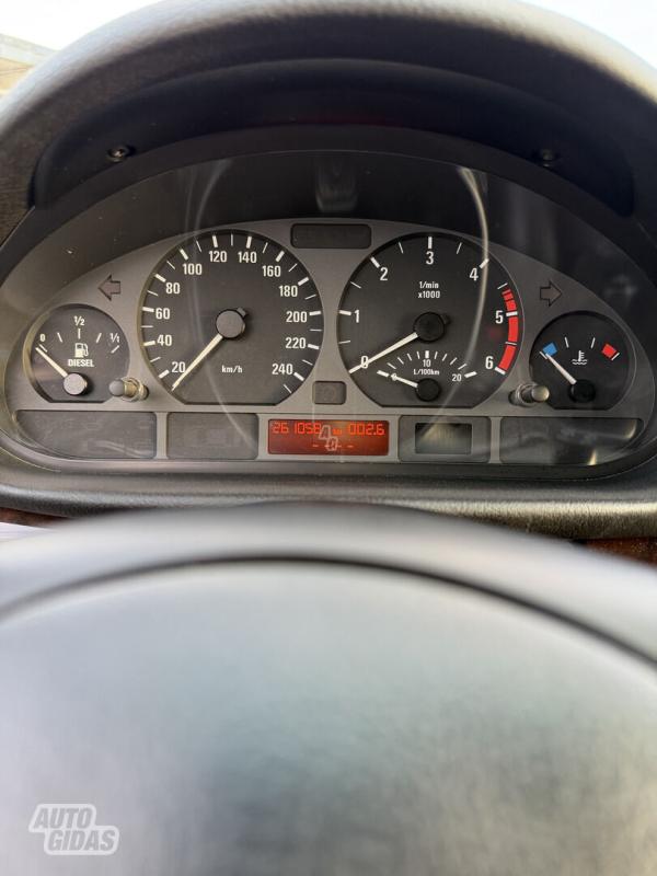 Zaļš BMW 320 2003 Viļņa, ar dzinēja tilpumu 2.00 L un nobraukumu 261 tūkst. km par 2699 €, foto 9 vietnē AUTOMOTO.COM.LV