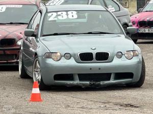 Green BMW 320 2003 in Vilnius, with an engine capacity of 2.00 L and mileage of 330 thousand km for 3300 €, photo 6 on AUTOMOTO.COM.LV