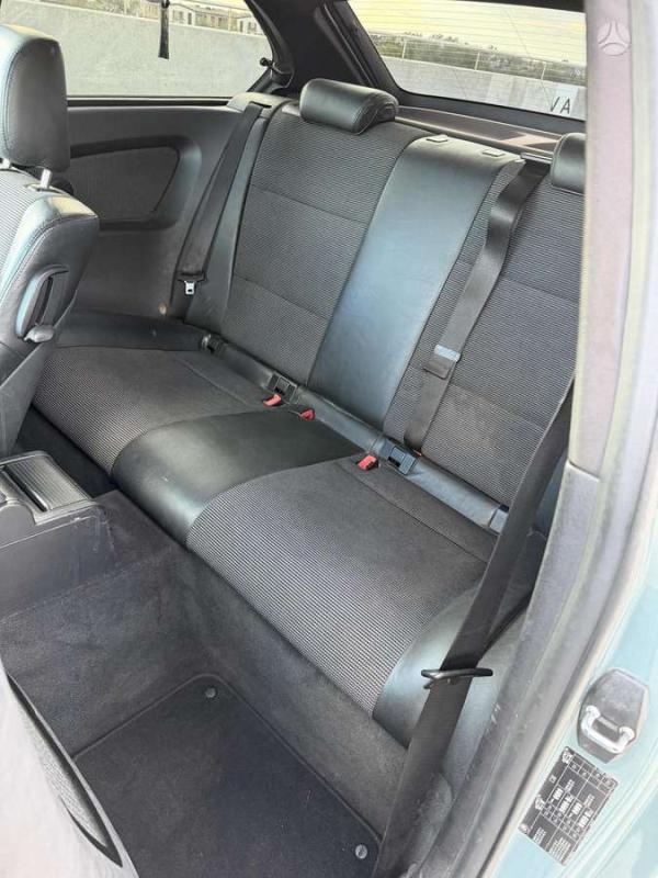 Green BMW 320 2003 in Vilnius, with an engine capacity of 2.00 L and mileage of 261 thousand km for 2199 €, photo 10 on AUTOMOTO.COM.LV