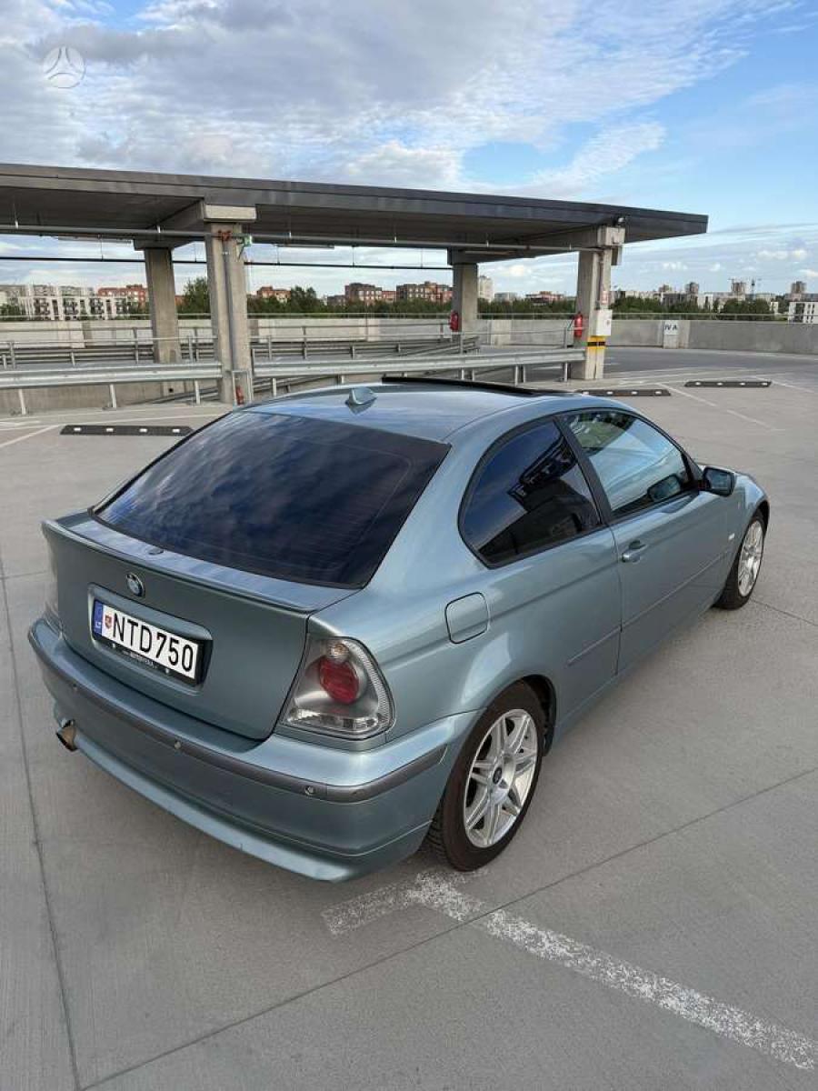 Green BMW 320 2003 in Vilnius, with an engine capacity of 2.00 L and mileage of 261 thousand km for 2199 €, photo 14 on AUTOMOTO.COM.LV