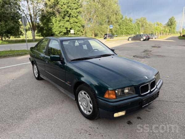 Zaļš BMW 320 1994 Ogre, ar dzinēja tilpumu 2.00 L un nobraukumu 222 tūkst. km par 4499 €, foto 1 vietnē AUTOMOTO.COM.LV