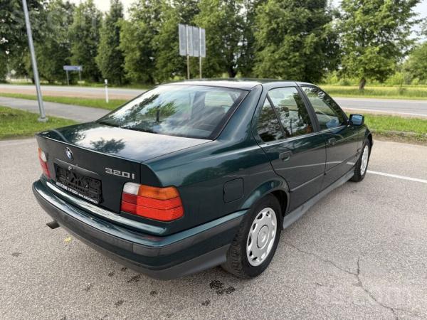 Zaļš BMW 320 1994 Ogre, ar dzinēja tilpumu 2.00 L un nobraukumu 222 tūkst. km par 4499 €, foto 4 vietnē AUTOMOTO.COM.LV