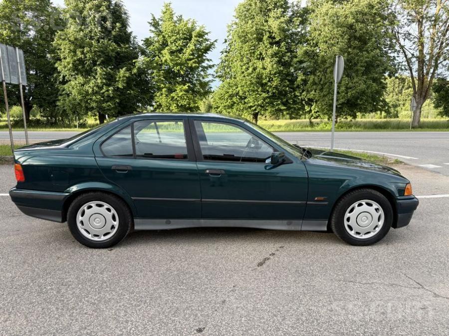 Zaļš BMW 320 1994 Ogre, ar dzinēja tilpumu 2.00 L un nobraukumu 222 tūkst. km par 4499 €, foto 6 vietnē AUTOMOTO.COM.LV