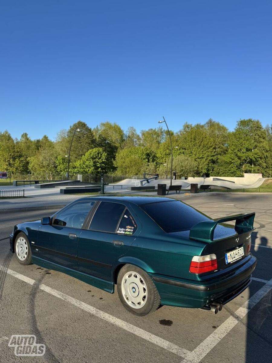 Zaļš BMW 320 1998 Palanga, ar dzinēja tilpumu 2.00 L un nobraukumu 197 tūkst. km par 6300 €, foto 3 vietnē AUTOMOTO.COM.LV
