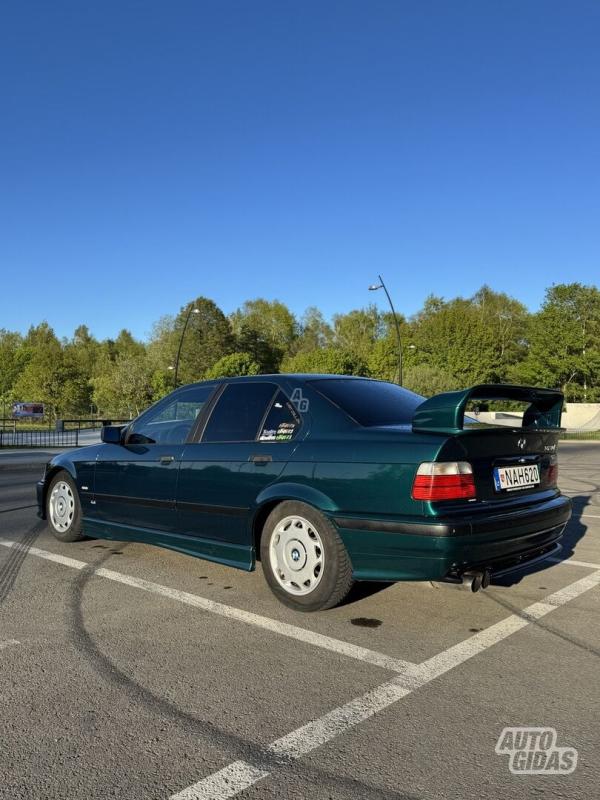 Green BMW 320 1998 in Palanga, with an engine capacity of 2.00 L and mileage of 197 thousand km for 6300 €, photo 3 on AUTOMOTO.COM.LV