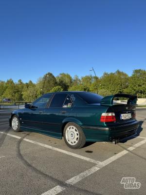 Zaļš BMW 320 1998 Palanga, ar dzinēja tilpumu 2.00 L un nobraukumu 197 tūkst. km par 6300 €, foto 4 vietnē AUTOMOTO.COM.LV