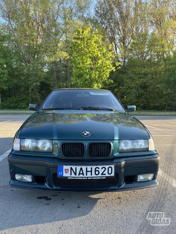 Green BMW 320 1998 in Palanga, with an engine capacity of 2.00 L and mileage of 197 thousand km for 6300 €, photo 5 on AUTOMOTO.COM.LV