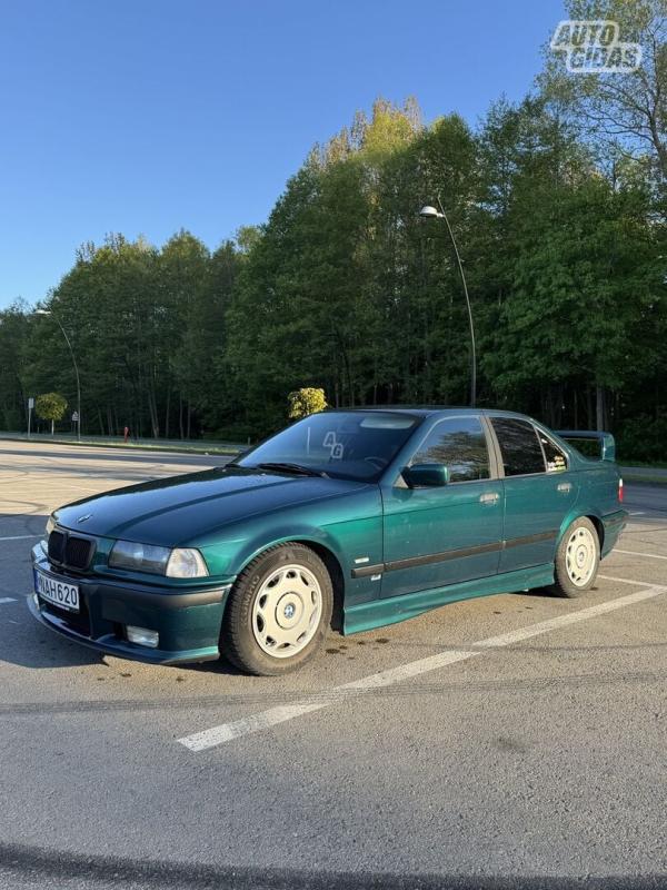 Green BMW 320 1998 in Palanga, with an engine capacity of 2.00 L and mileage of 197 thousand km for 6300 €, photo 6 on AUTOMOTO.COM.LV