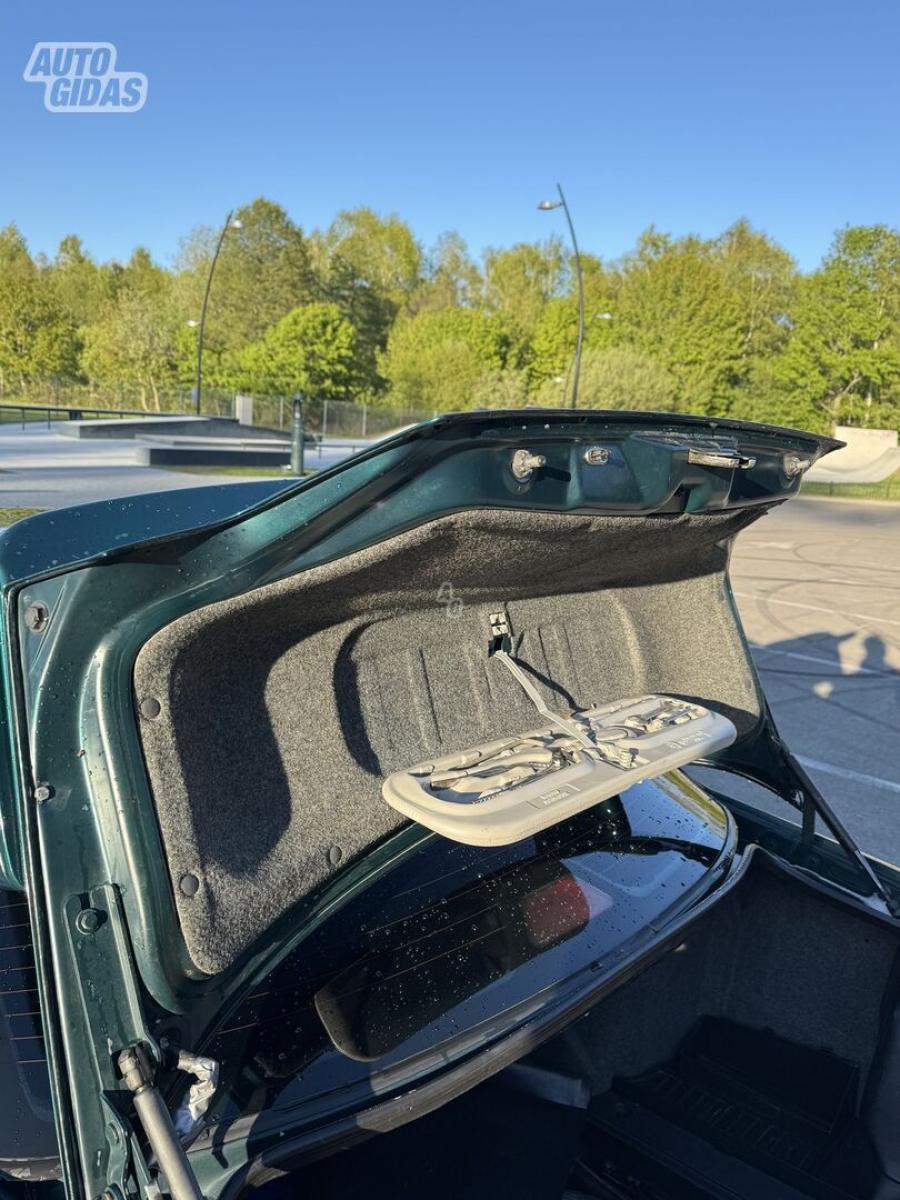 Zaļš BMW 320 1998 Palanga, ar dzinēja tilpumu 2.00 L un nobraukumu 197 tūkst. km par 6300 €, foto 13 vietnē AUTOMOTO.COM.LV