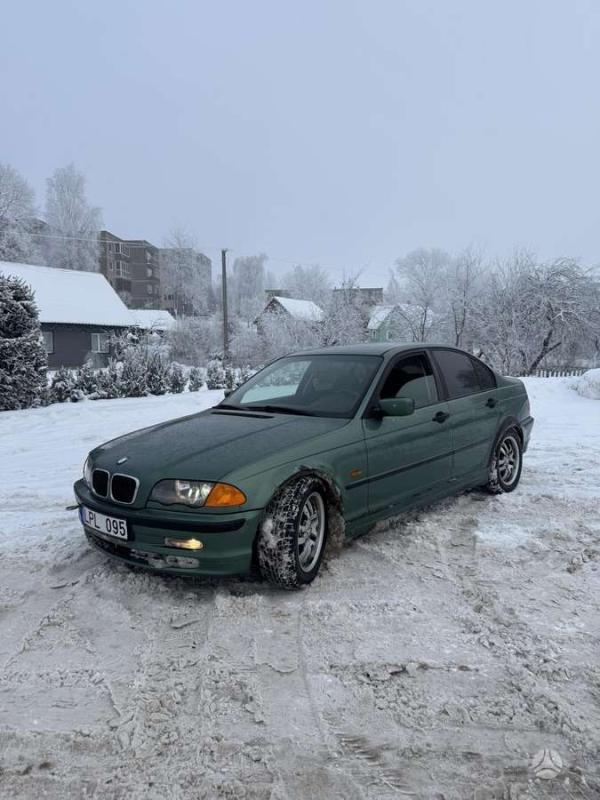 Zaļš BMW 320 2000 Raseiniai, ar dzinēja tilpumu 2.00 L un nobraukumu 260 tūkst. km par 800 €, foto 1 vietnē AUTOMOTO.COM.LV