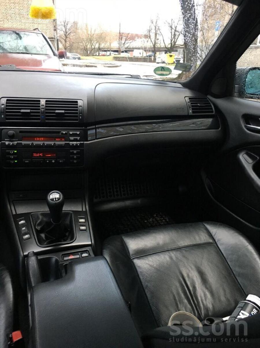 Green BMW 320 2001 in Jurmala, with an engine capacity of 2.00 L and mileage of 315 thousand km for 1000 €, photo 5 on AUTOMOTO.COM.LV