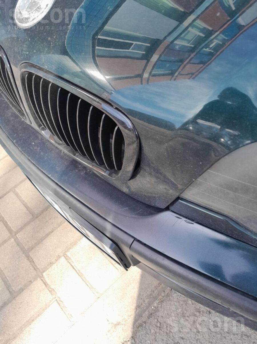 Green BMW 320 2001 in Jurmala, with an engine capacity of 2.00 L and mileage of 315 thousand km for 1000 €, photo 17 on AUTOMOTO.COM.LV