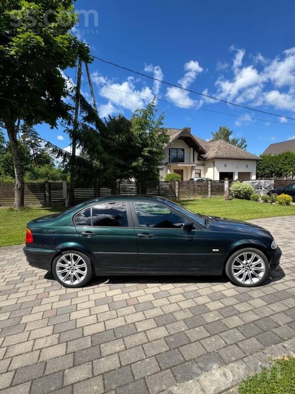 Green BMW 320 2001 in Jelgava, with an engine capacity of 2.00 L and mileage of 320 thousand km for 2200 €, photo 5 on AUTOMOTO.COM.LV