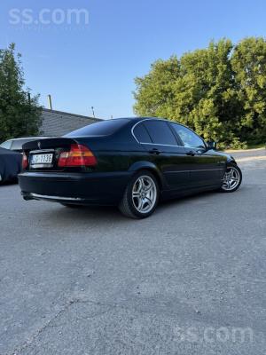 Green BMW 320 2001 in Riga, with an engine capacity of 2.20 L and mileage of 359 thousand km for 3850 €, photo 7 on AUTOMOTO.COM.LV
