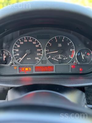 Green BMW 320 2001 in Riga, with an engine capacity of 2.20 L and mileage of 359 thousand km for 3850 €, photo 13 on AUTOMOTO.COM.LV
