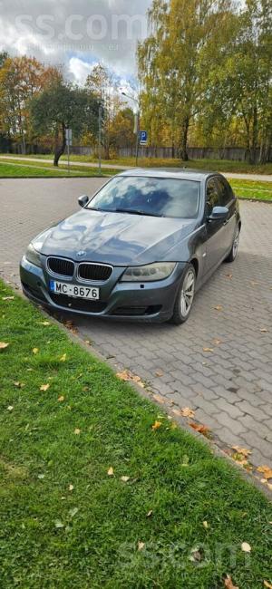 Зеленый БМВ 320 2008 в Рига, объемом двигателя 2.00 л и пробегом 416 тыс. км за 3500 €, фото 9 на AUTOMOTO.COM.LV