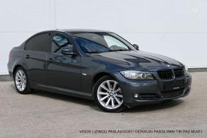 Green BMW 320 2009 in Kretinga, with an engine capacity of 2.00 L and mileage of 262 thousand km for 6499 €, photo  on AUTOMOTO.COM.LV