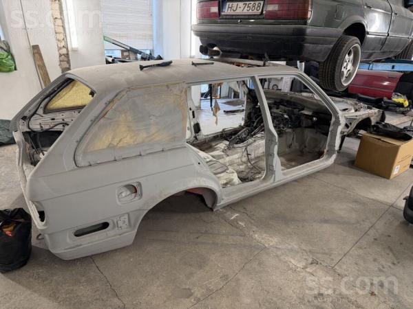Zaļš BMW 320 1988 Jēkabpils, ar dzinēja tilpumu 2.50 L un nobraukumu 373 tūkst. km par 3500 €, foto 5 vietnē AUTOMOTO.COM.LV