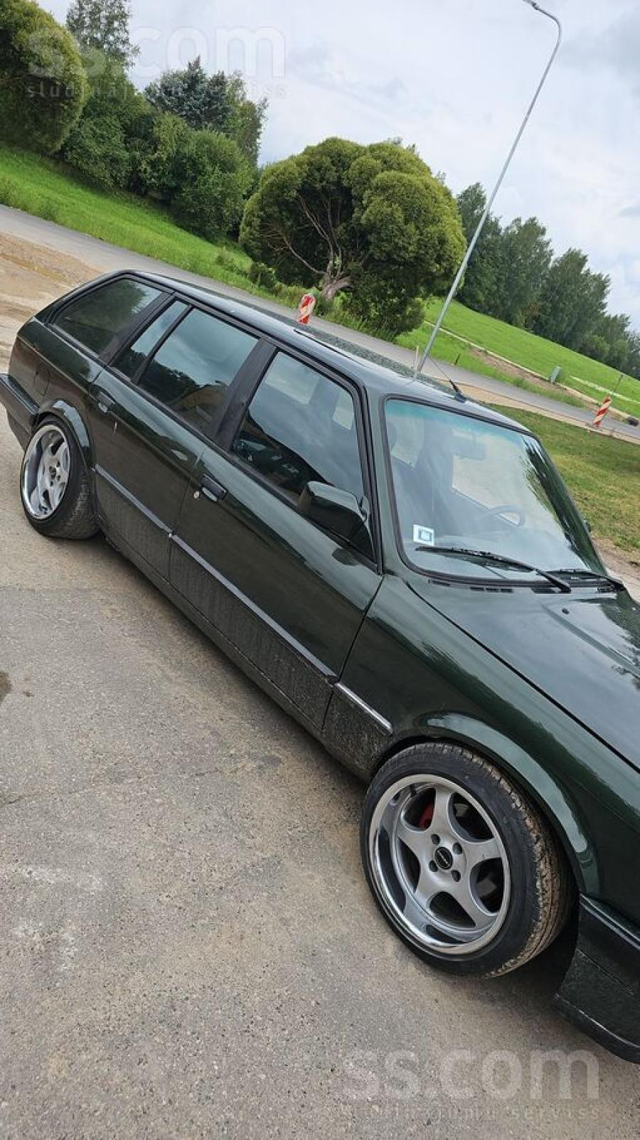 Zaļš BMW 320 1988 Jēkabpils, ar dzinēja tilpumu 2.50 L un nobraukumu 373 tūkst. km par 3500 €, foto 13 vietnē AUTOMOTO.COM.LV