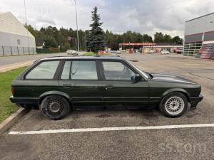 Green BMW 320 1988 in Riga, with an engine capacity of 2.50 L and mileage of 380 thousand km for 3500 €, photo 6 on AUTOMOTO.COM.LV