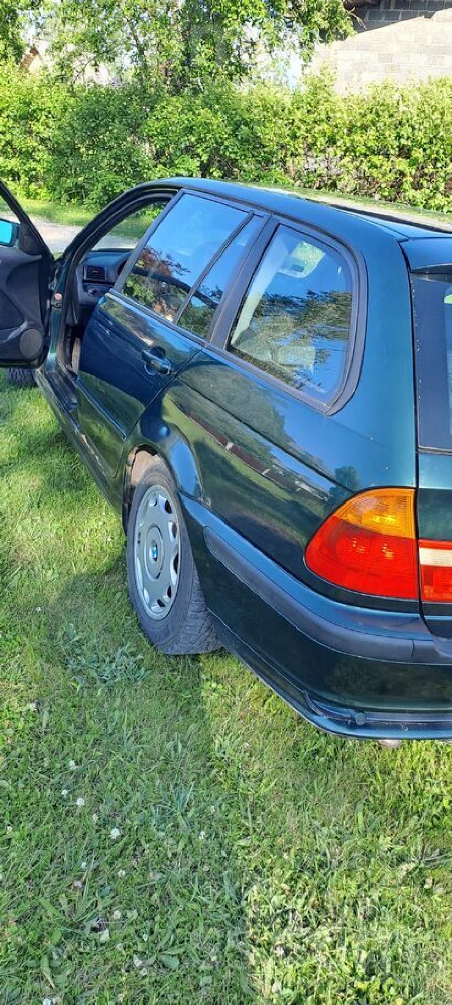 Zaļš BMW 320 2000 Jelgava, ar dzinēja tilpumu 2.00 L un nobraukumu 315 tūkst. km par 1000 €, foto 6 vietnē AUTOMOTO.COM.LV
