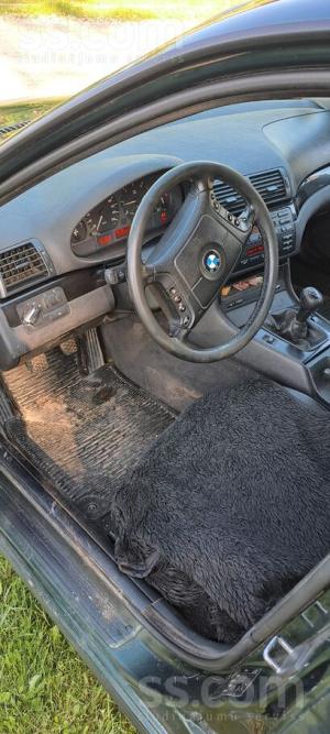 Zaļš BMW 320 2000 Jelgava, ar dzinēja tilpumu 2.00 L un nobraukumu 315 tūkst. km par 1000 €, foto 11 vietnē AUTOMOTO.COM.LV