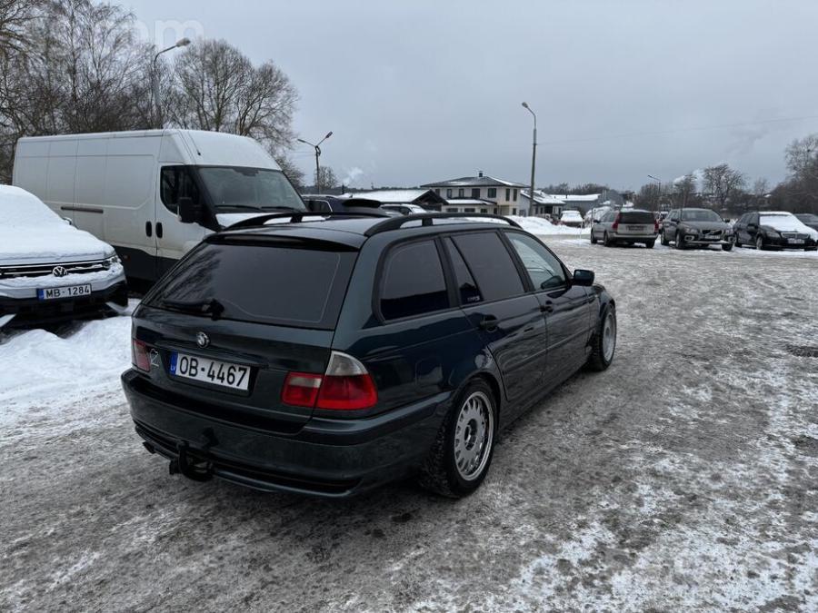 Green BMW 320 2001 in Liepaja, with an engine capacity of 2.00 L and mileage of 346 thousand km for 2650 €, photo 3 on AUTOMOTO.COM.LV