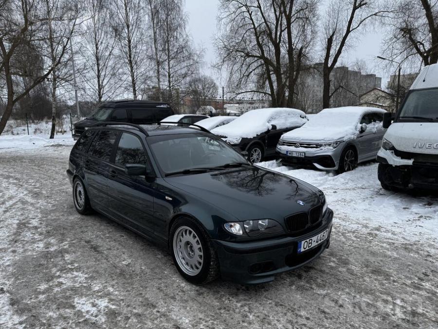 Green BMW 320 2001 in Liepaja, with an engine capacity of 2.00 L and mileage of 346 thousand km for 2650 €, photo 4 on AUTOMOTO.COM.LV