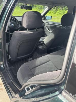 Zaļš BMW 320 2001 Madona, ar dzinēja tilpumu 2.00 L un nobraukumu 387 tūkst. km par 2200 €, foto 5 vietnē AUTOMOTO.COM.LV