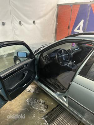 Green BMW 320 2001 in Tallinn, with an engine capacity of 0.10 L and mileage of 338 thousand km for 2500 €, photo 5 on AUTOMOTO.COM.LV