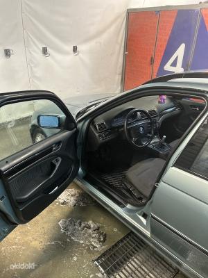 Green BMW 320 2001 in Tallinn, with an engine capacity of 0.10 L and mileage of 338 thousand km for 2500 €, photo 15 on AUTOMOTO.COM.LV