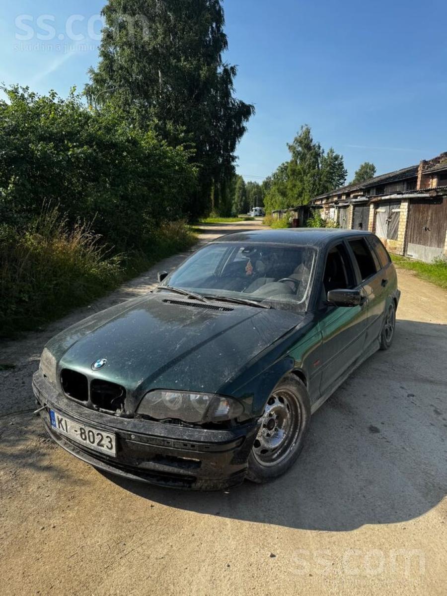 Зеленый БМВ 320 2001 в Айзкраукле, объемом двигателя 2.00 л и пробегом 330 тыс. км за 850 €, фото 1 на AUTOMOTO.COM.LV