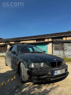 Зеленый БМВ 320 2001 в Айзкраукле, объемом двигателя 2.00 л и пробегом 330 тыс. км за 850 €, фото 3 на AUTOMOTO.COM.LV
