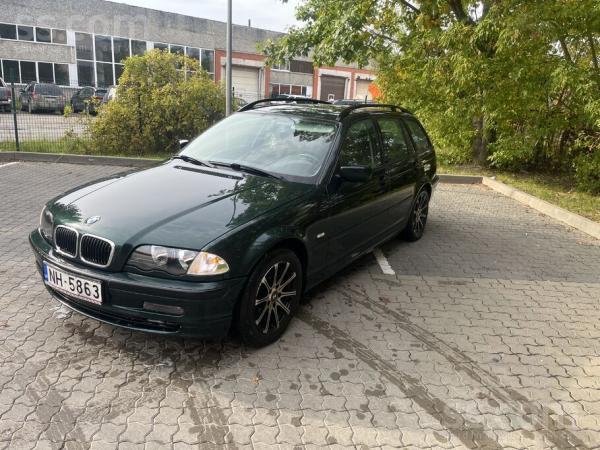 Green BMW 320 2001 in Jelgava, with an engine capacity of 2.00 L and mileage of 401 thousand km for 1900 €, photo 1 on AUTOMOTO.COM.LV