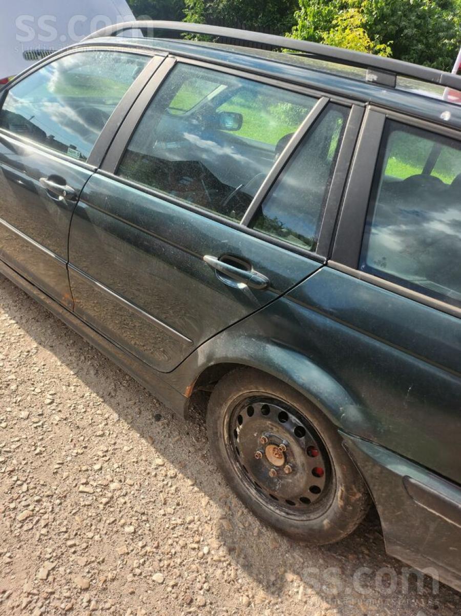 Green BMW 320 2003 in Riga, with an engine capacity of 2.00 L and mileage of 428 thousand km for 550 €, photo 8 on AUTOMOTO.COM.LV