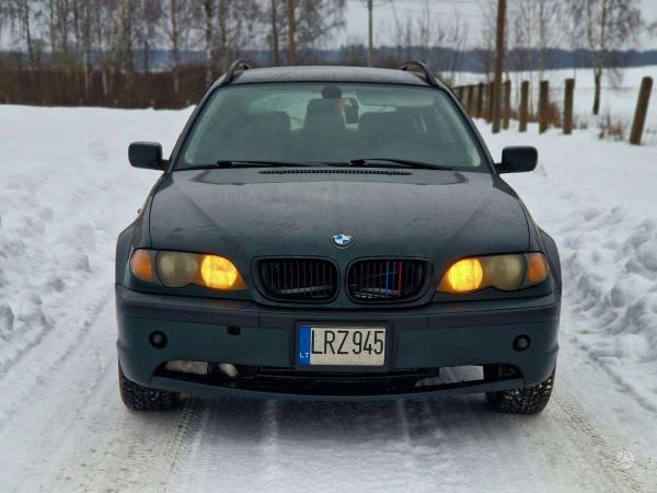 Green BMW 320 2004 in Vilnius, with an engine capacity of 2.00 L and mileage of 284 thousand km for 1000 €, photo 3 on AUTOMOTO.COM.LV